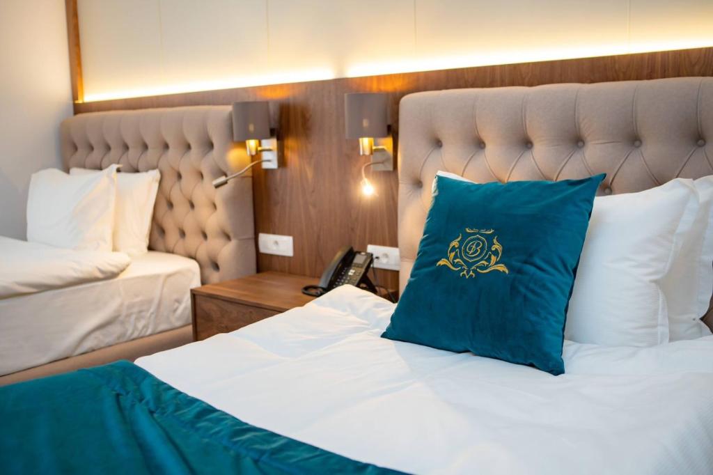 Grand Hotel Belushi, Boge (updated prices 2025)