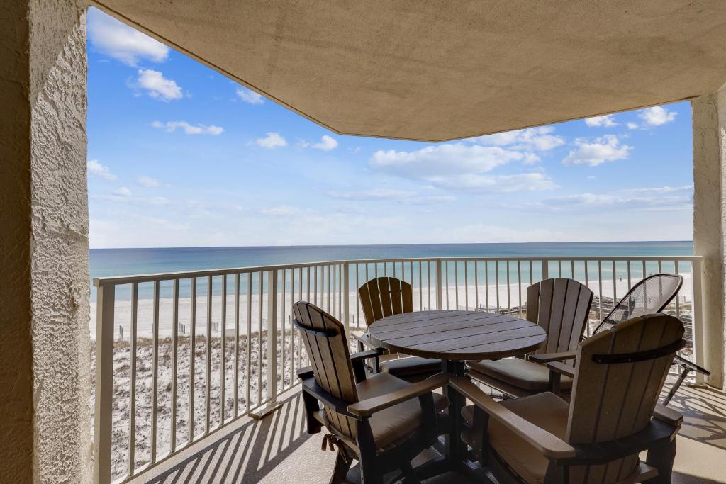 Inlet Reef 303- by Holiday Isle Properties, Destin (updated prices 2025)