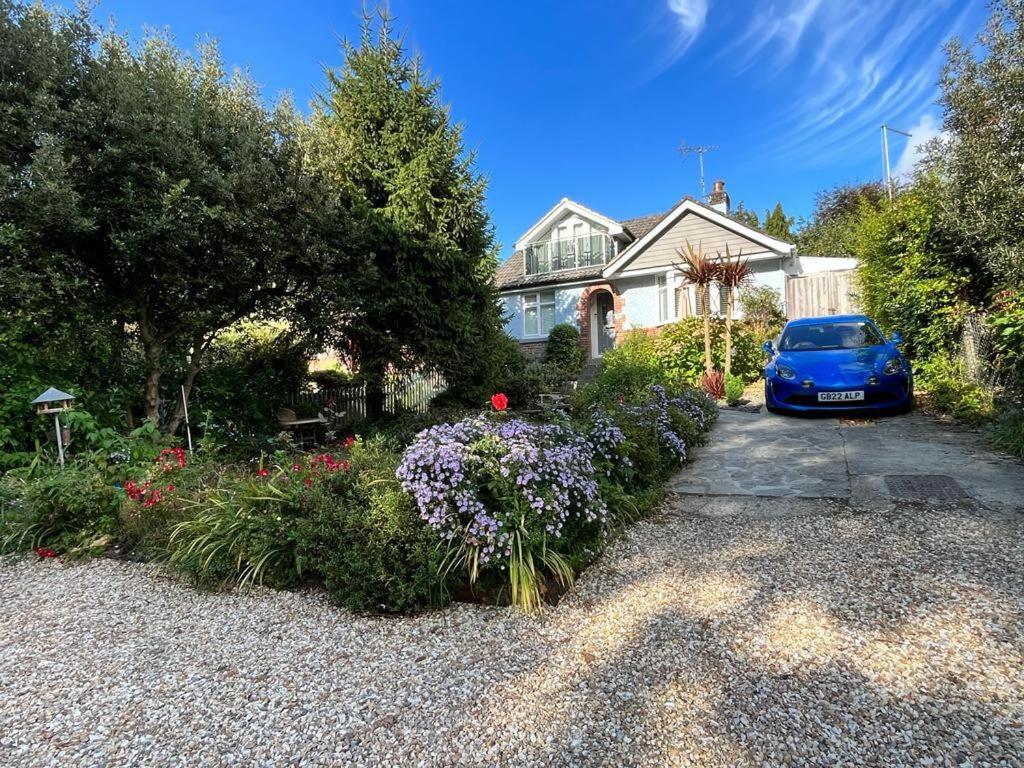 Sunnydale, Lytchett Matravers (updated prices 2025)