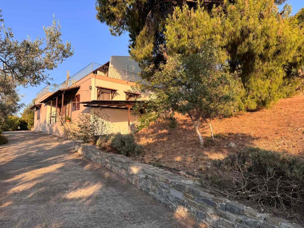 Fousa Home, Poros (tarifs actualisés, 2025)