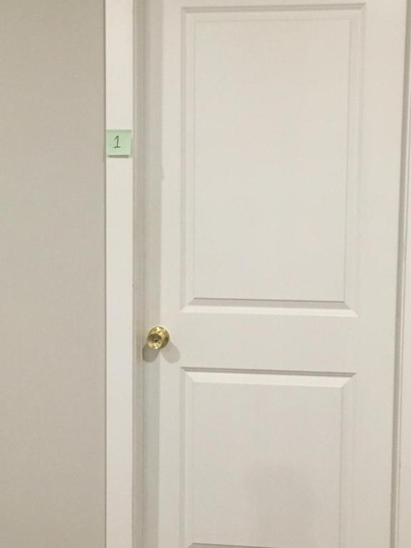 Room 1, Monroe (updated prices 2025)