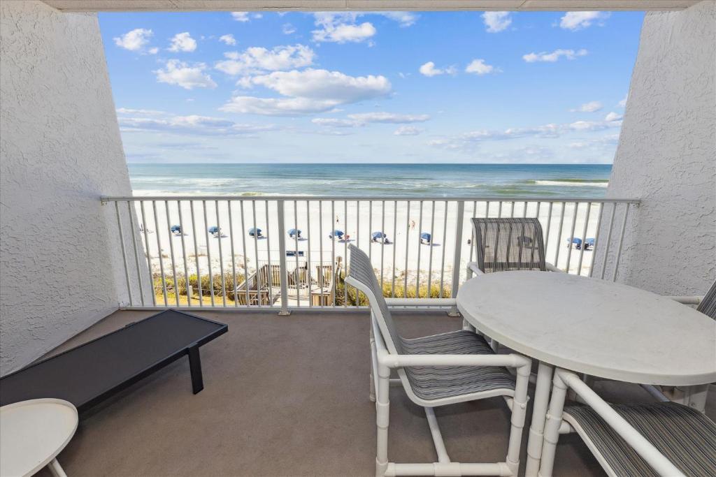 Beach House 305B-By Holiday Isle Properties, Destin (precios ...