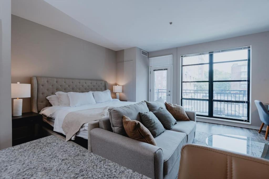 Charming Studio King Bed & Pool St Louis, Tower Grove (precios ...