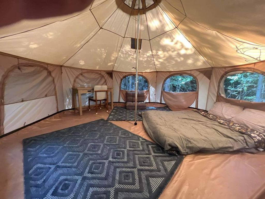 Cozy Luxury Yurt Nestled in the Forest, Naples (updated prices 2025)