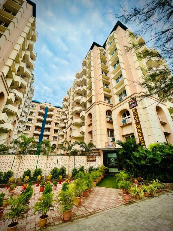 Hotel Four Waves, Puri (updated prices 2025)