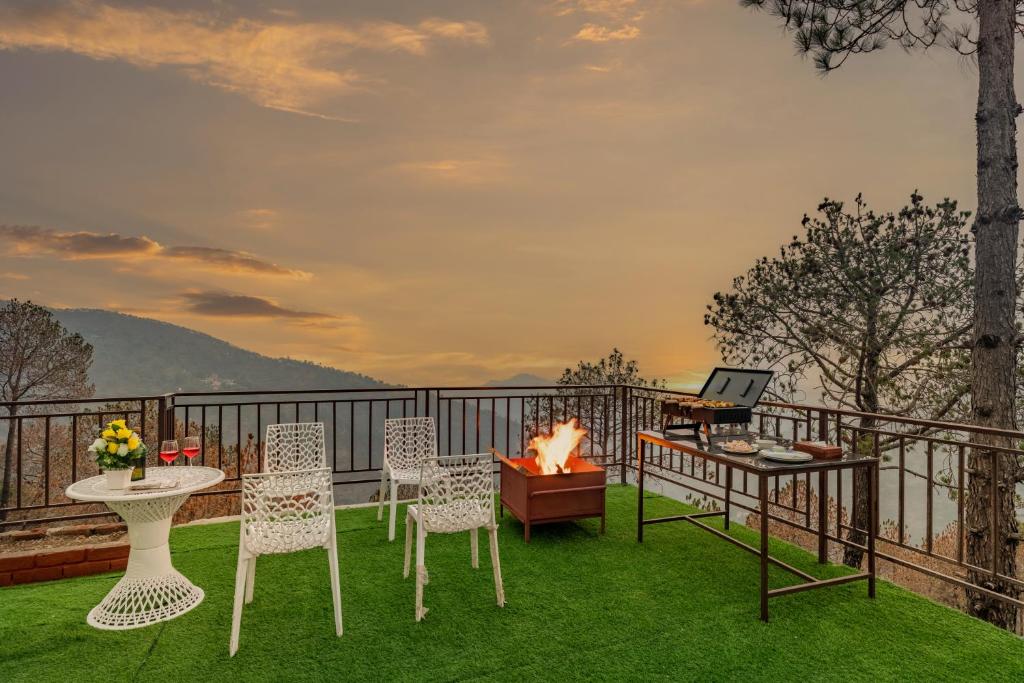 Alaya Stays 5 BHK with Hill View - Querencia, Kasauli (updated prices 2026)