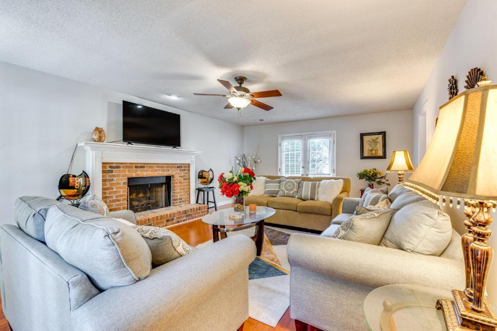 Powder Springs Home with Grill 11 Mi to Six Flags!, Powder Springs ...