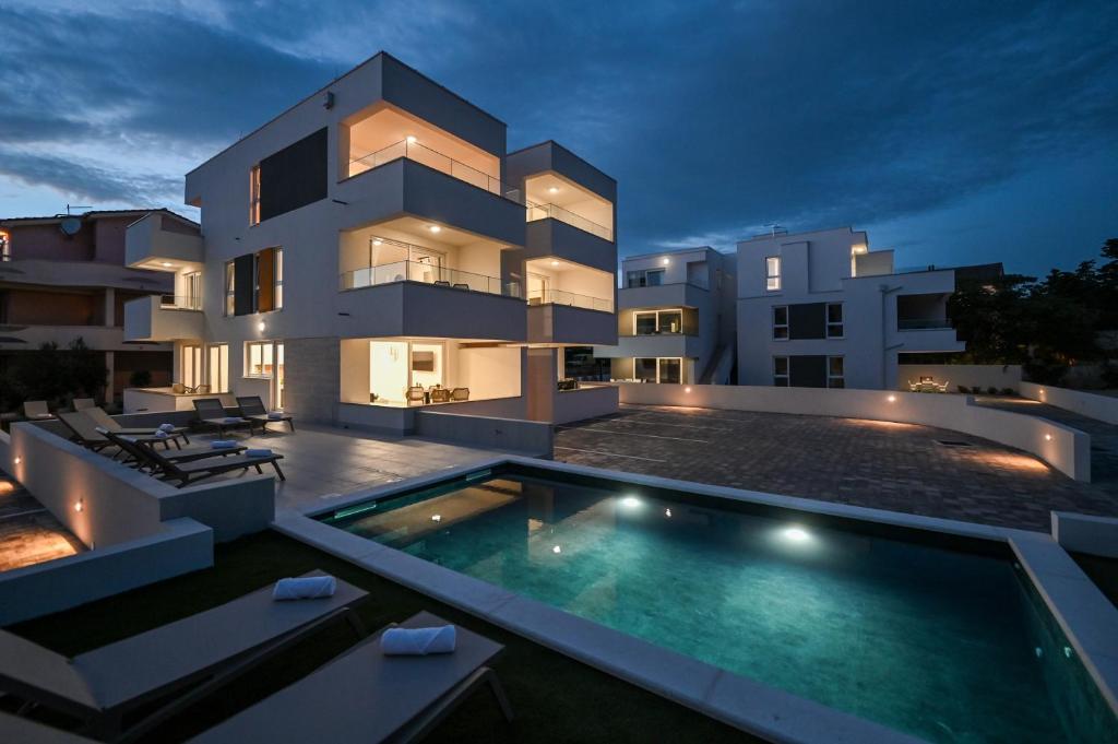 Apartments Break with pool, Novalja (precios actualizados 2025)