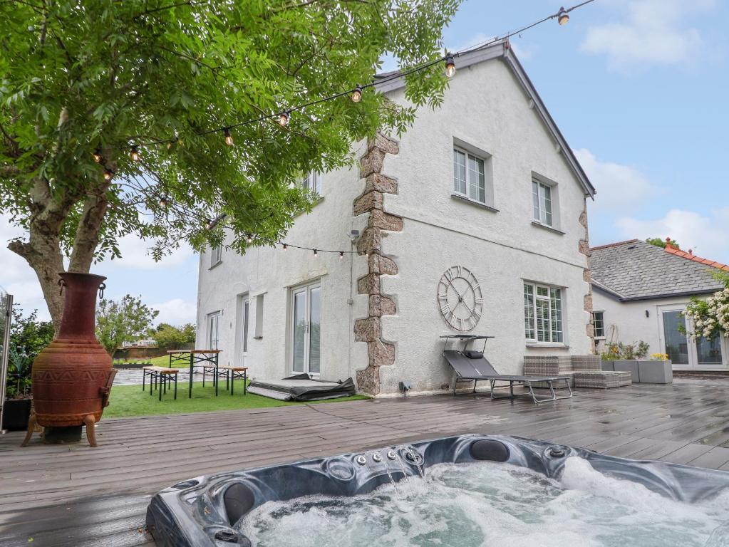 The Manor House Skerry Vore, Llandudno (updated prices 2025)