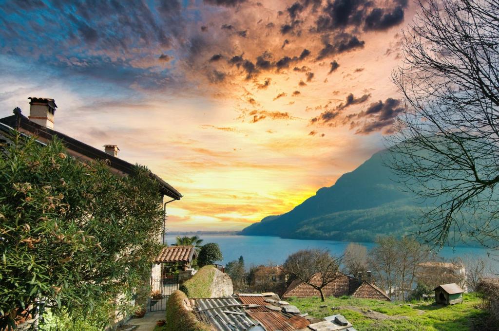 Casa Nicolai, 2-Room Accomodation Lake Mergozzo, Mergozzo (updated ...