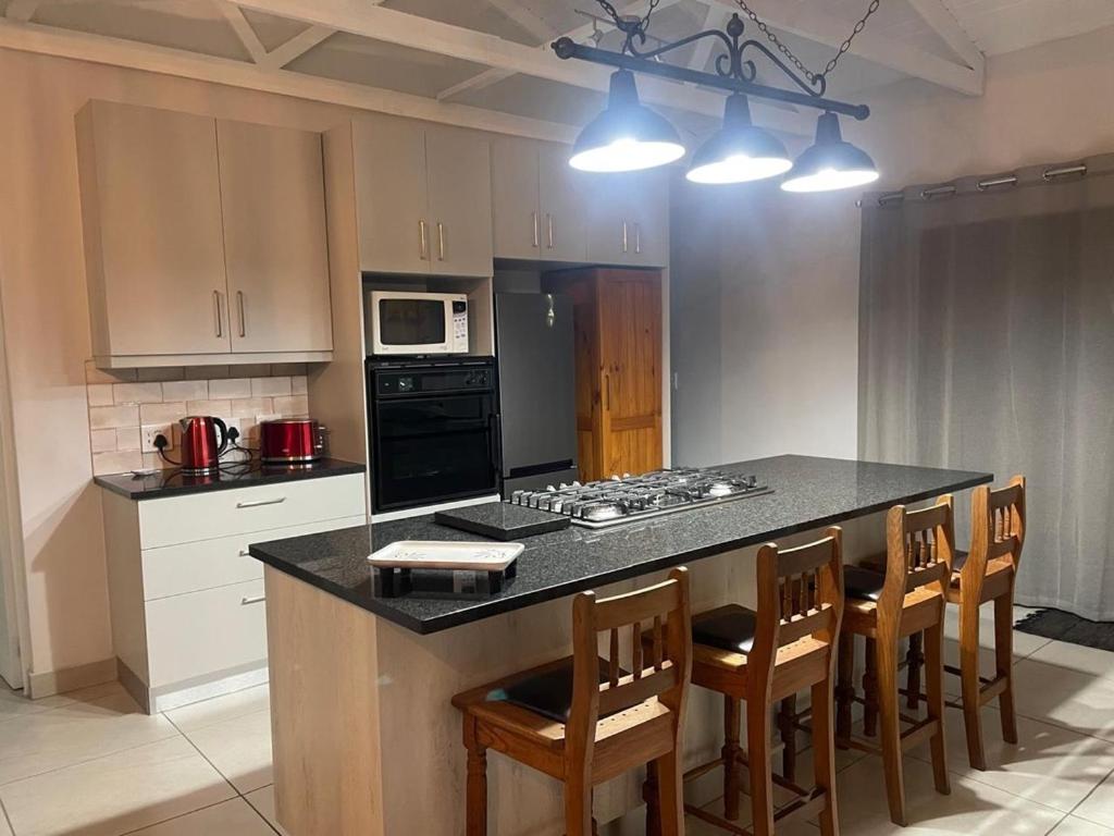 10 on Sysie, Sedgefield (updated prices 2025)