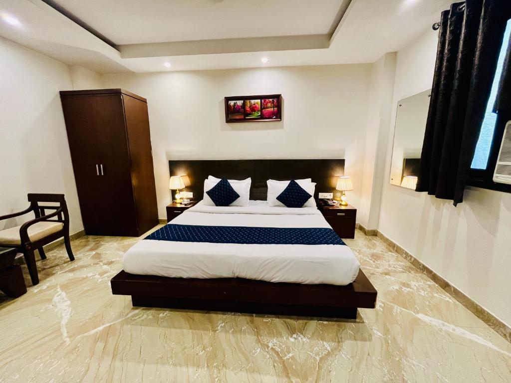 Hotel The Paradise In - Near Karol Bagh Metro Station, New Delhi ...