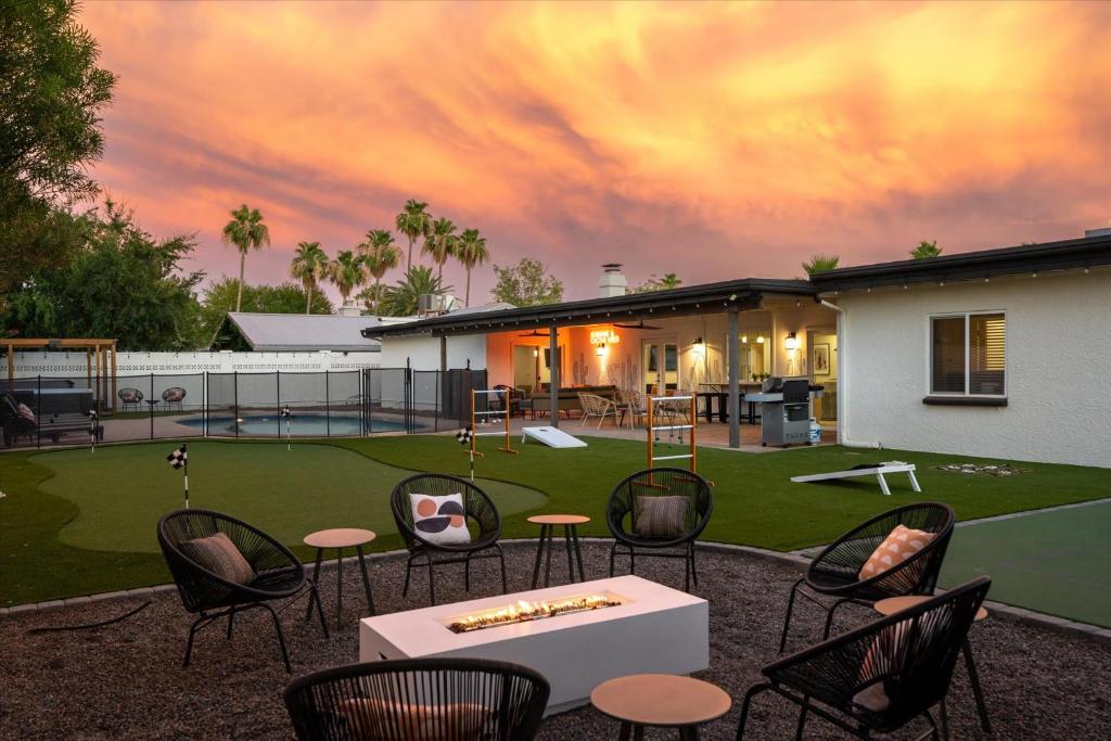 Pickleball Court~ Hot Tub & Pool~ Mini Golf~Games, Phoenix (updated ...