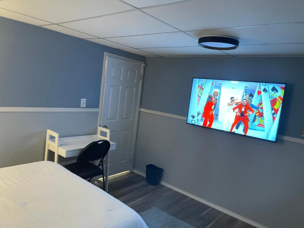 Travelers Home, Oshawa (updated prices 2025)