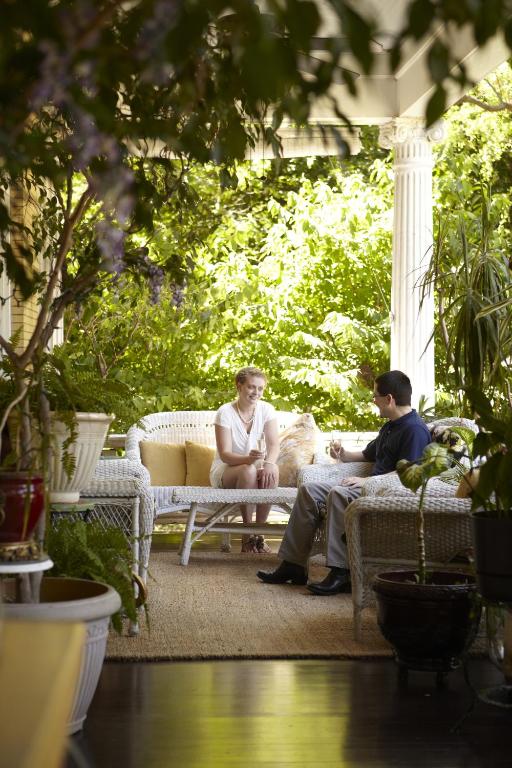 Beall Mansion An Elegant Bed & Breakfast Inn, Alton (updated prices 2025)