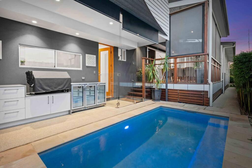 Redcliffe CBD Family Beach House, Redcliffe (updated prices 2026)