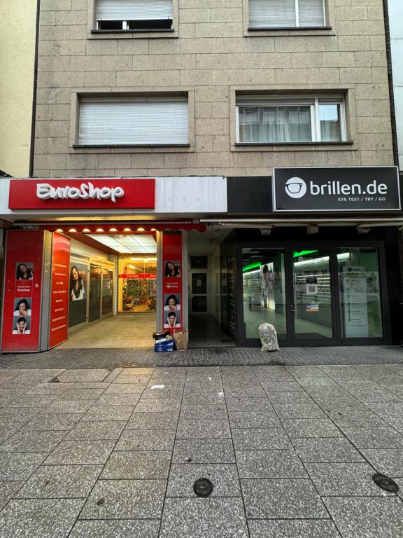 Zentrale Wohnung mit Balkon, Koblenz (updated prices 2025)