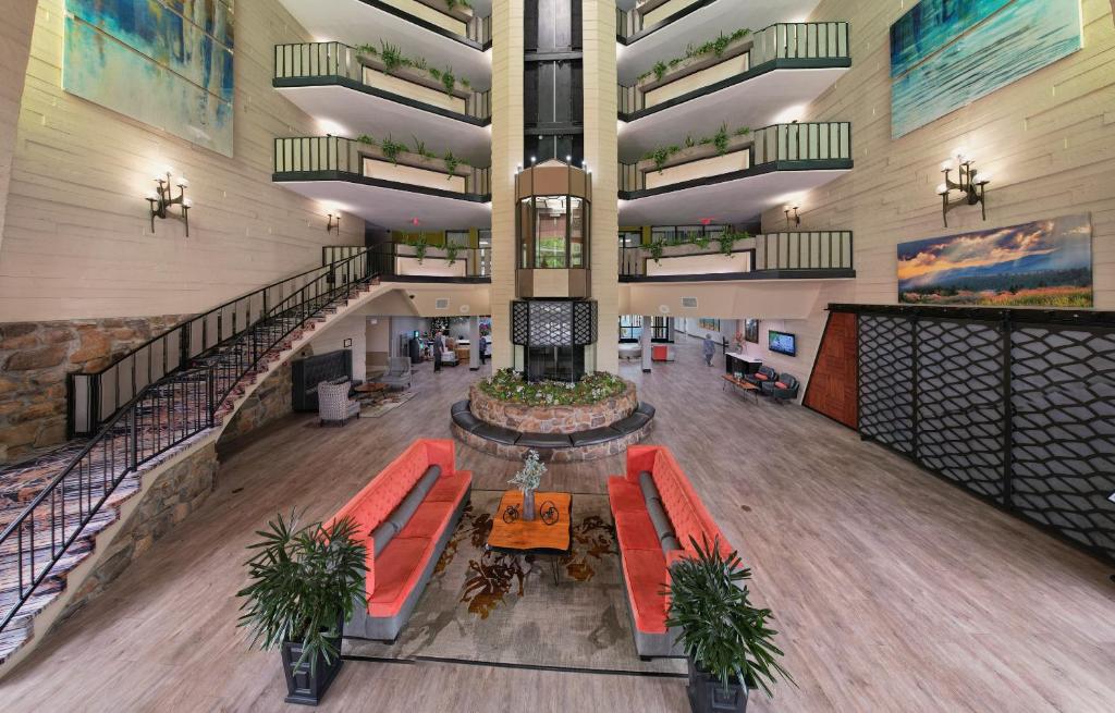 Glenstone Lodge, Gatlinburg (updated prices 2025)