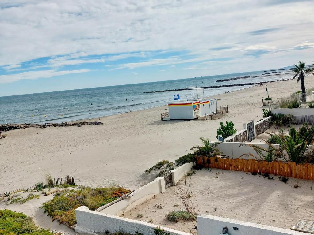 Studio Vue Mer exceptionnelle Première Ligne Carnon plage, Carnon-Plage ...