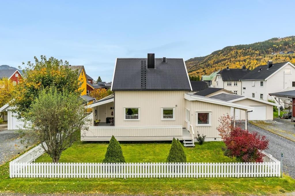 Modern house in secluded central Orkanger, Orkanger (updated prices 2025)