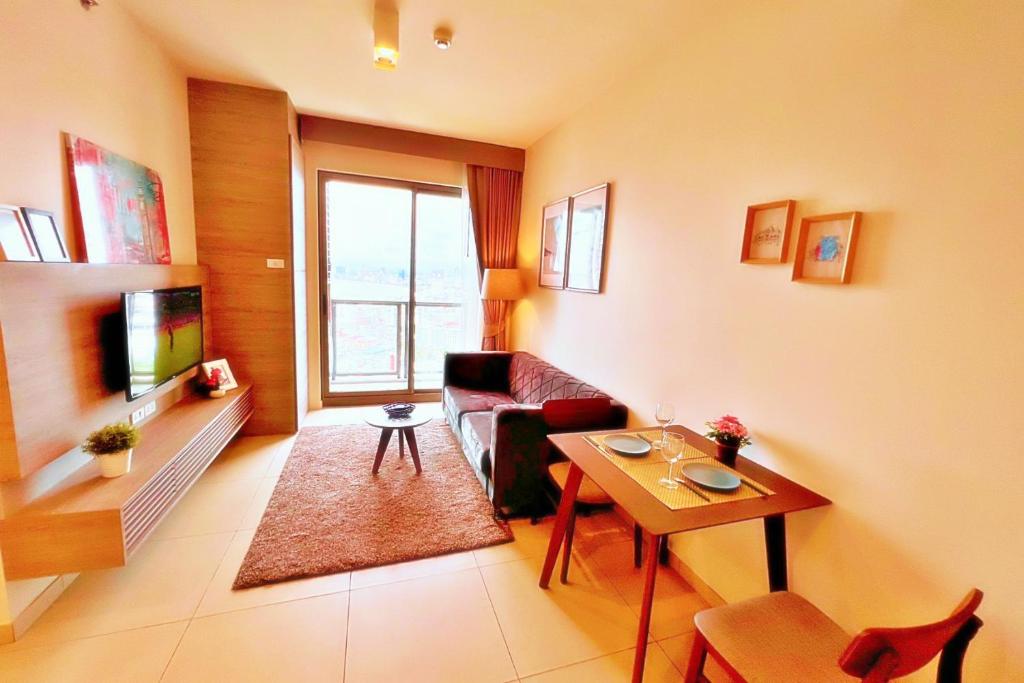 Walking Street Unixx condo Beautiful sea view, Pattaya South (updated ...