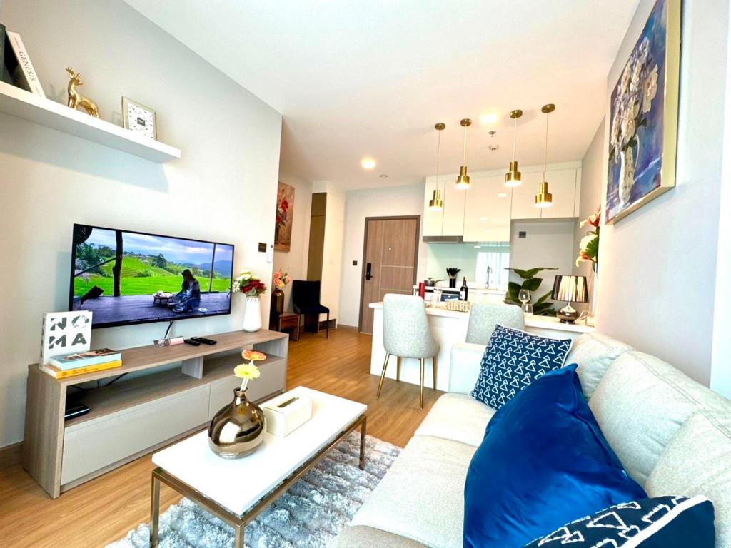 Astra sky river condo 715, Chiang Mai (updated prices 2025)