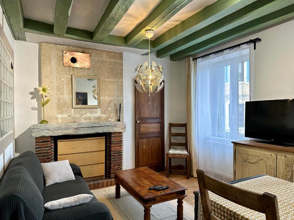 Casa 22, Ternay (updated prices 2026)