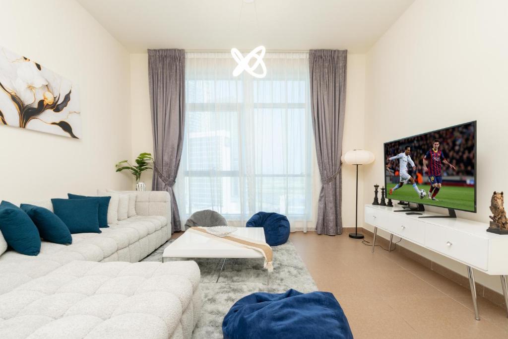 Hamilton Residence - Luxury 1BR - Full Canal View - Pet Friendly, Dubai ...
