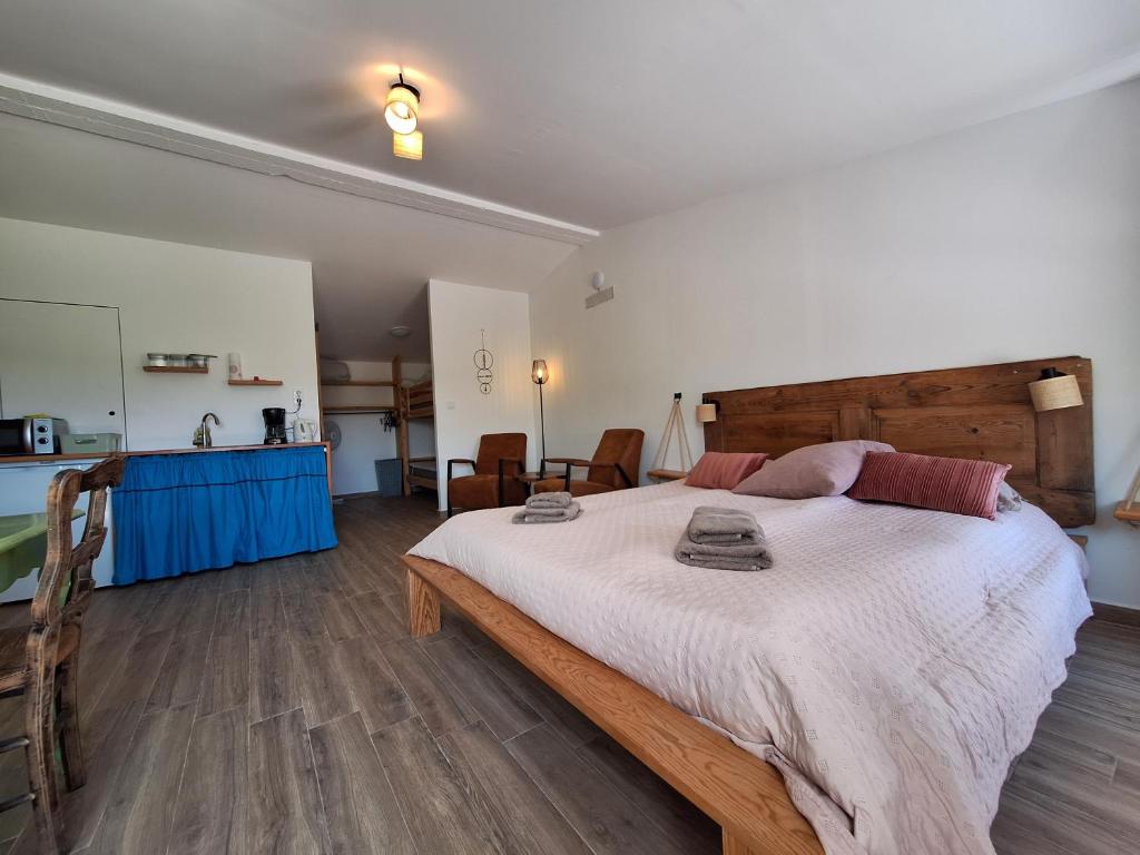 Casa Dani studio Gina, Tomar（Carregueiros）：（最新料金：2025年）