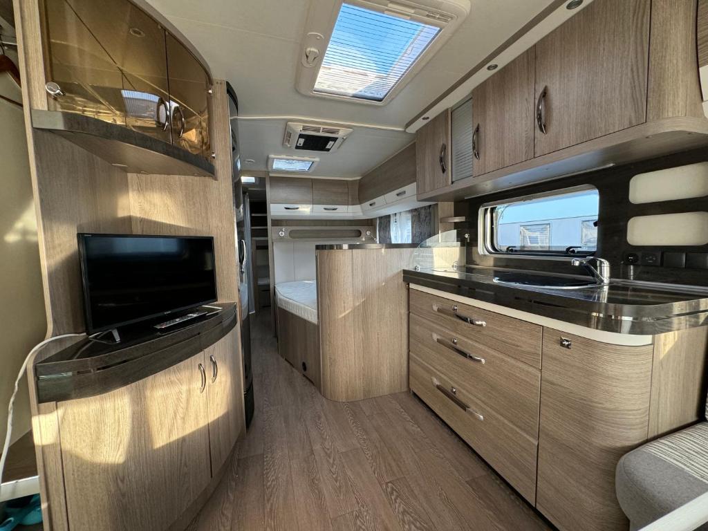 Przyczepa 2022 MOLO SURF, Jastarnia (updated prices 2026)