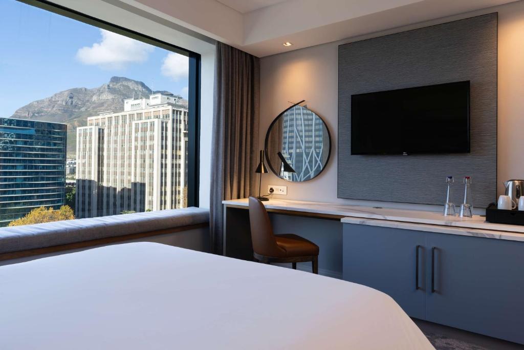 Radisson Hotel Cape Town Foreshore, Cape Town (updated prices 2025)