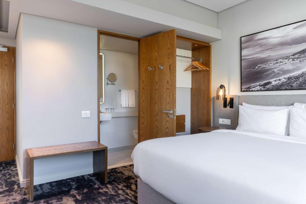 Radisson Hotel Cape Town Foreshore, Cape Town (updated prices 2025)