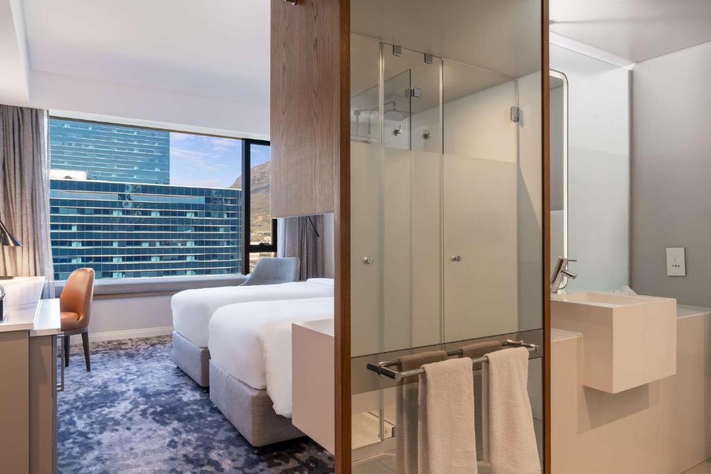 Radisson Hotel Cape Town Foreshore, Cape Town (updated prices 2025)