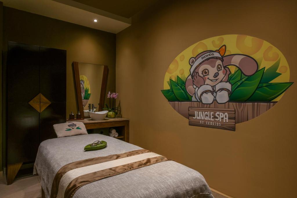 Generations Riviera Maya Family Resort Catamaran, Water Park, All ...