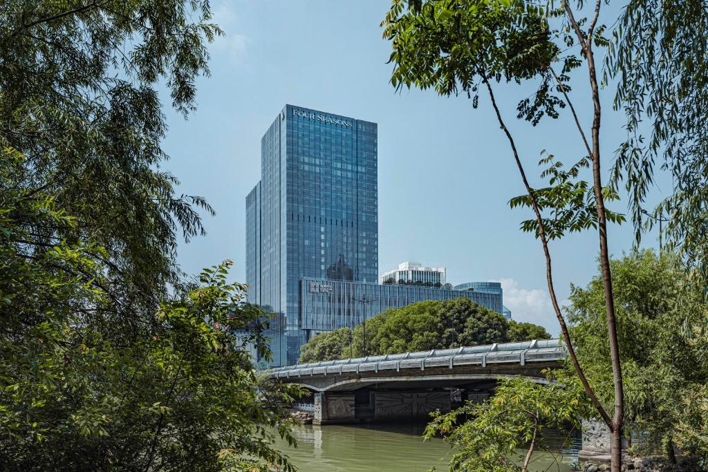 Four Seasons Hotel Hangzhou at Hangzhou Centre, Hangzhou (aktualisierte ...