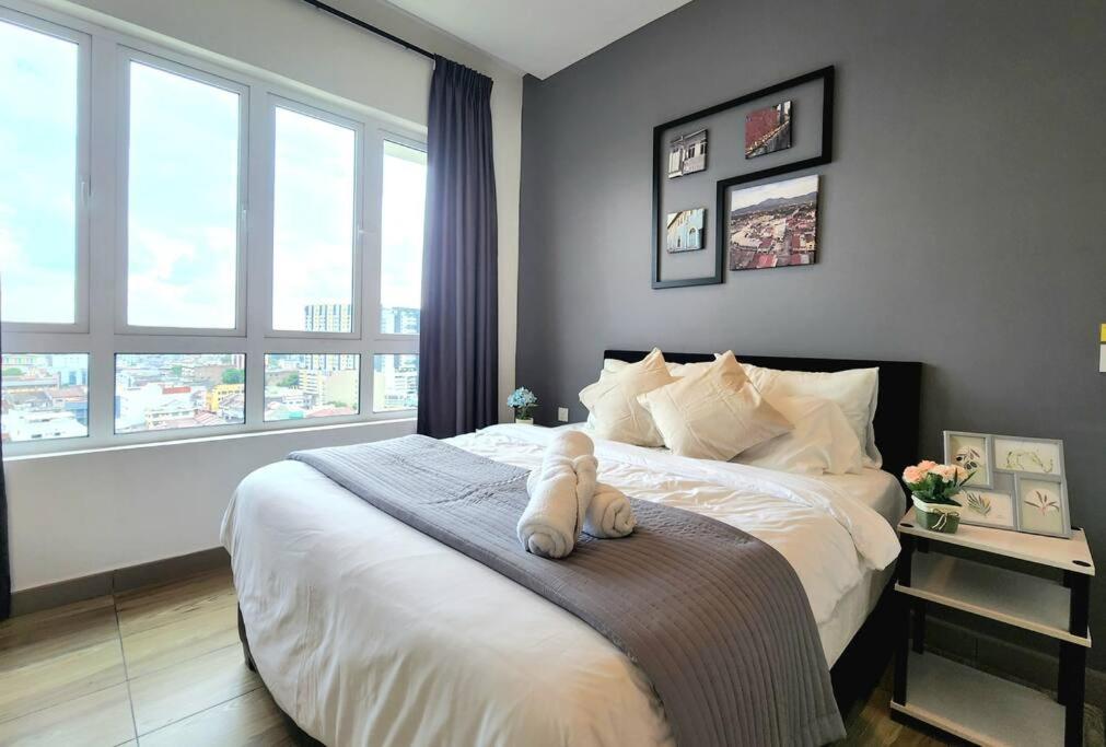 Ipoh City Centre 八角楼 OCTAGON Homestay - 2 mins walking to famous food ...