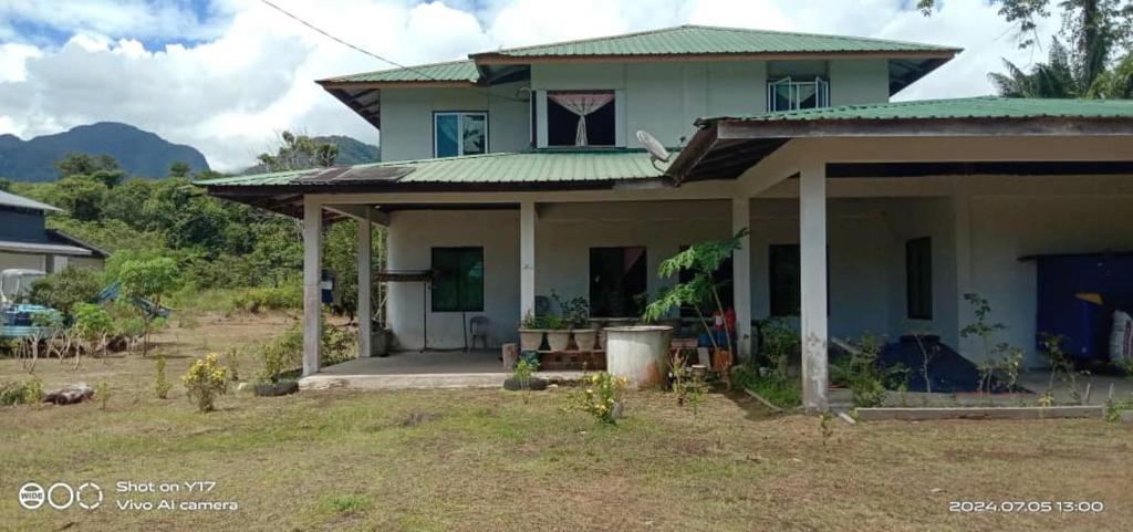 Helena Homestay, Mulu (updated prices 2026)