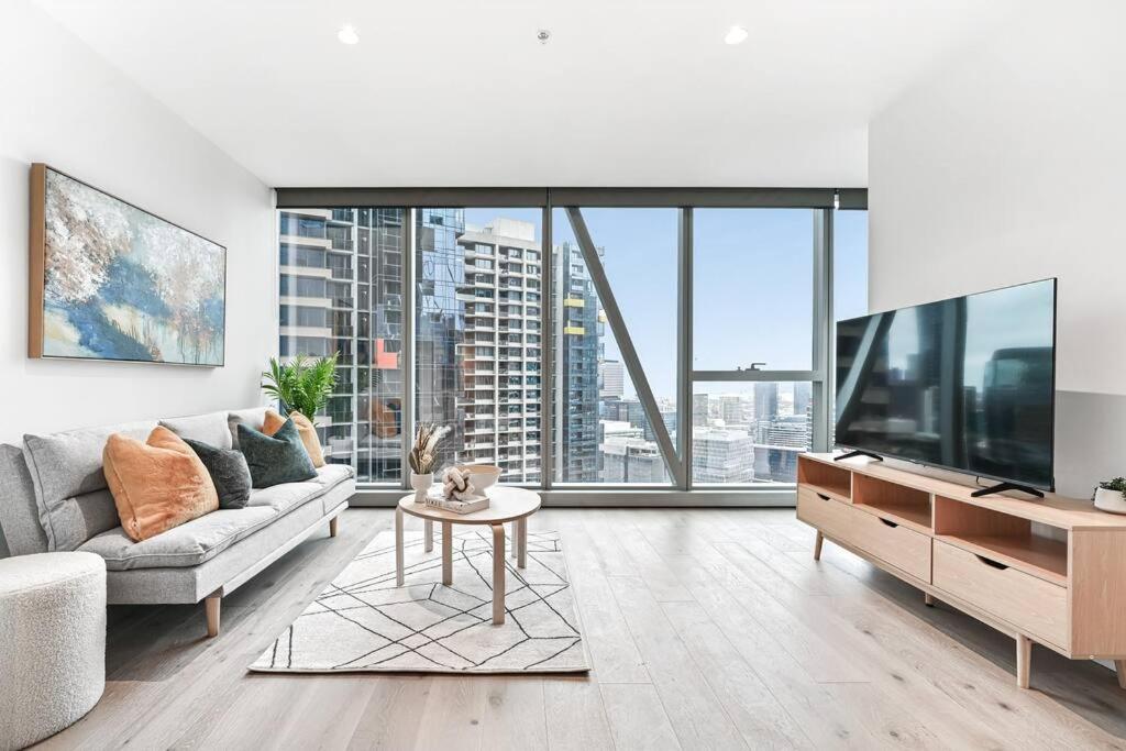 Callie-2B2B-FreeWifi-StunningView-Next To Skybus, Melbourne (updated ...