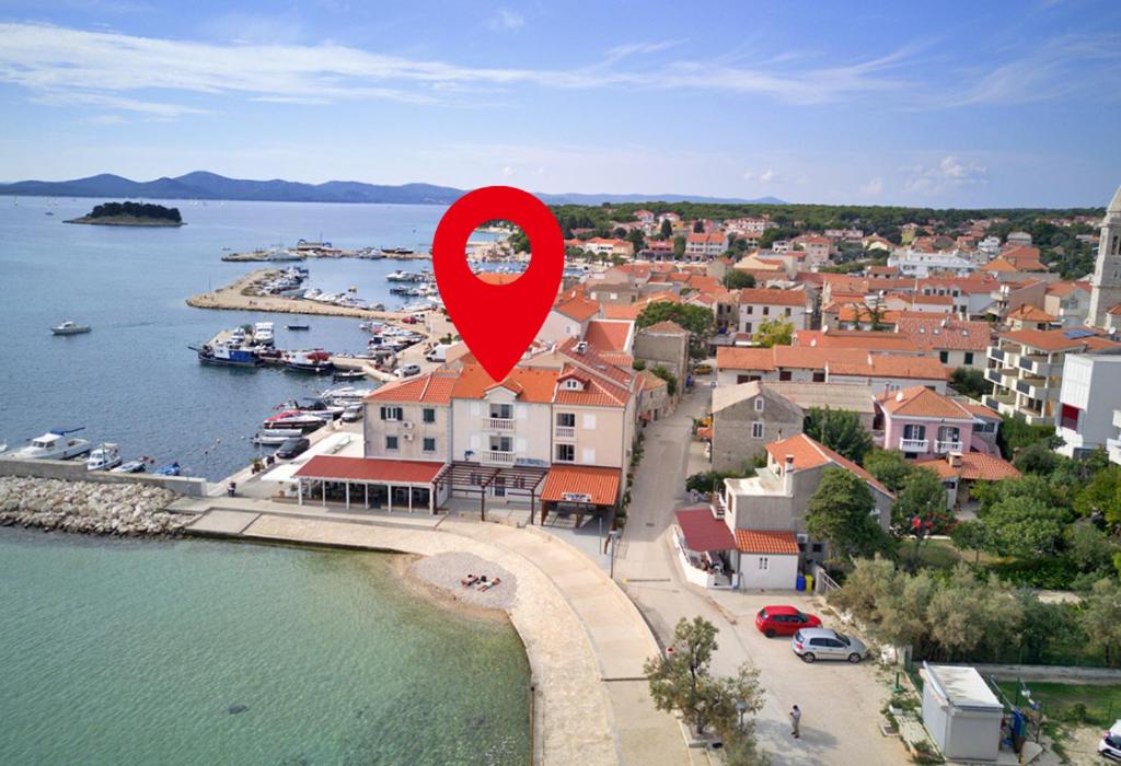 Beachfront Apartment - Janice Beach Pakoštane, Pakoštane (aktualisierte ...