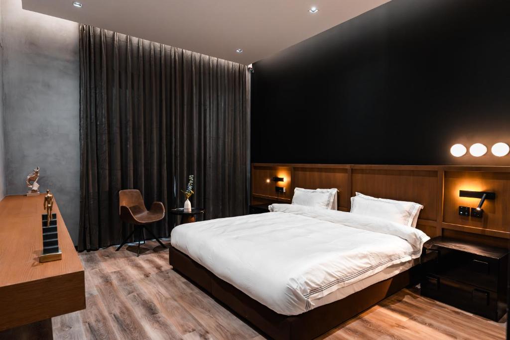 Downtown Dunya Tower, Dubai (updated prices 2025)