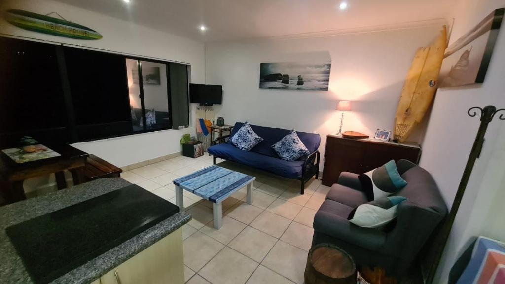 Surf at Sevos, Jeffreys Bay (updated prices 2026)