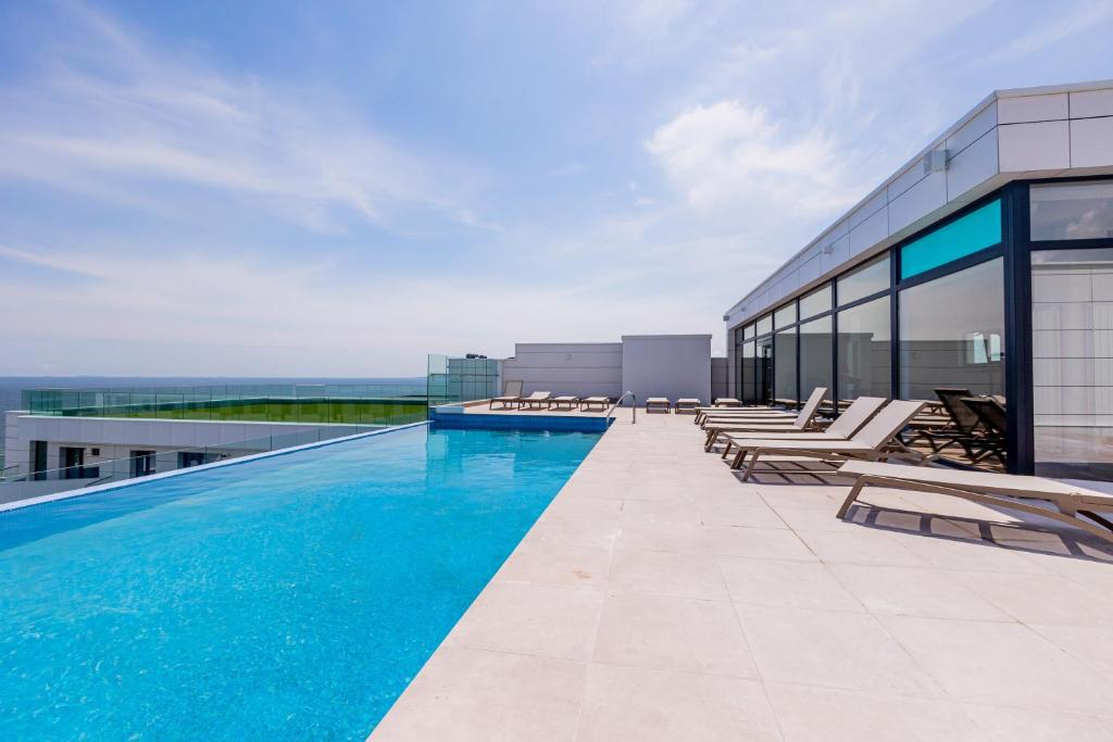 Miramar - Alezzi Infinity Beach Resort, Năvodari (aktualisierte Preise ...