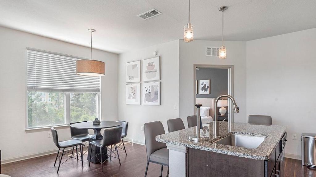 Landing at Bridge at Indigo - 2 Bedrooms in Avery Ranch Lakeline ...