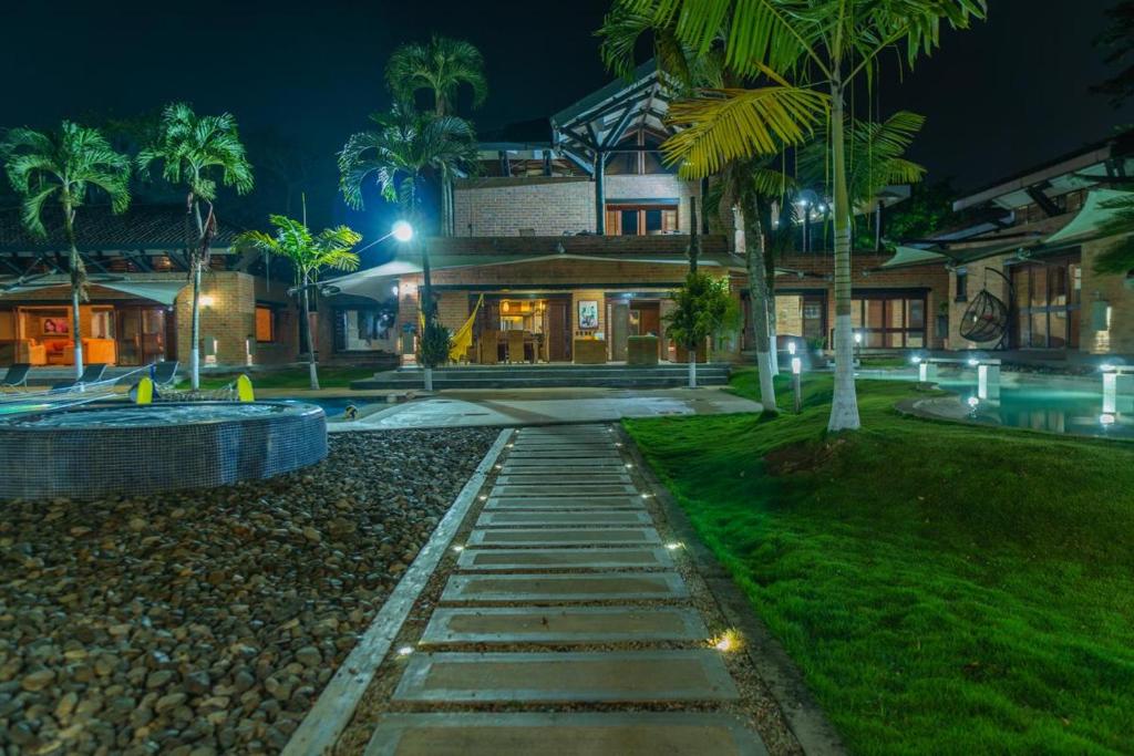 Atractivo Mansion Lux Royal Suite in Cali, Cali (updated prices 2025)