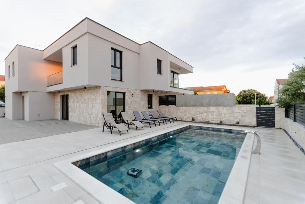 Luxury Villa Pam - Private villa with a heated pool and a summer terace ...