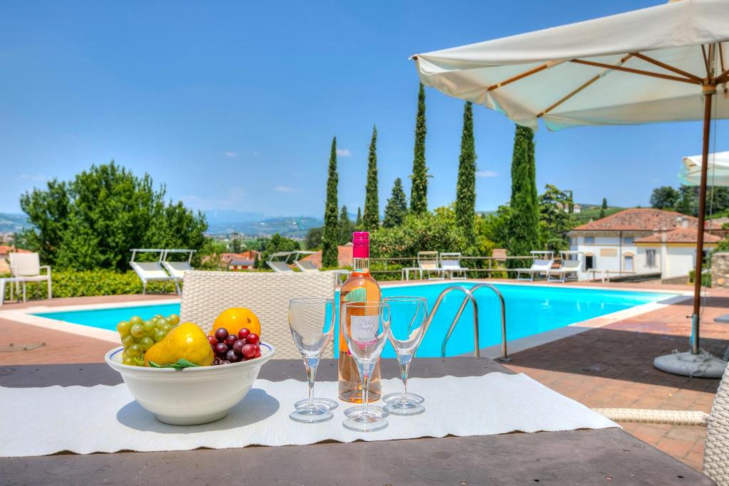 Villa Faccioli Magnolia With Shared Pool, Colognola ai Colli (updated ...