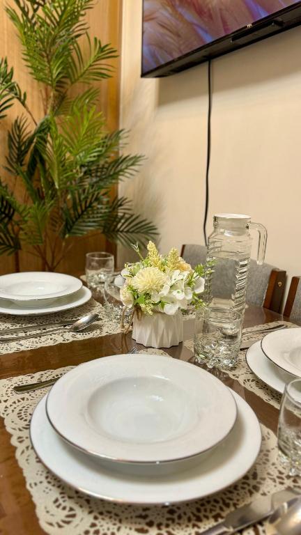 The GoodVibes Condotel Red Residences Makati, Manila (updated prices 2025)