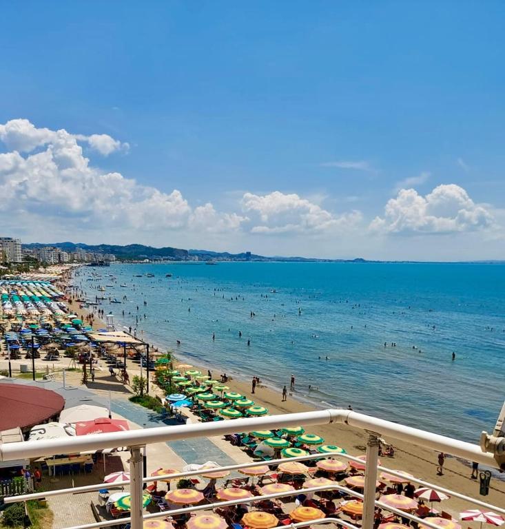 George Sea View Beach Apartment, Durrës (updated prices 2025)