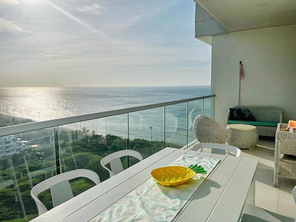 Lindo Apto en primer linea playa, Gaira (updated prices 2026)