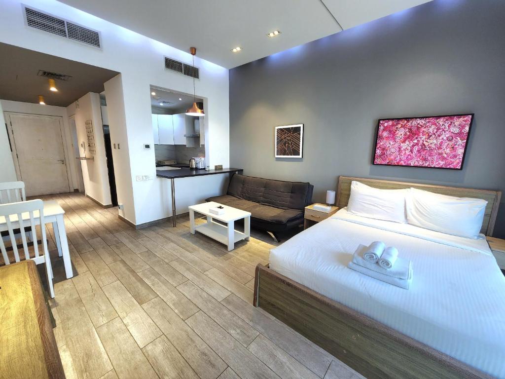 Upgraded studio close to Metro, Dubai (updated prices 2026)